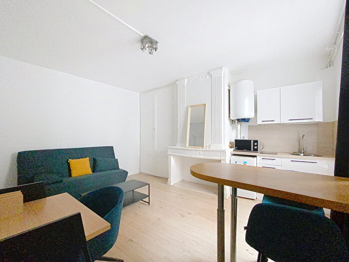 Appartement 1 pièce à louer à Nancy, Ville vieille, Léopold