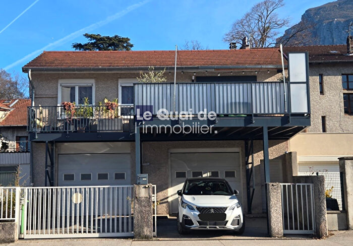 Maison à vendre - Saint-Égrève, Barnave - 3 pièces - 2 chambres