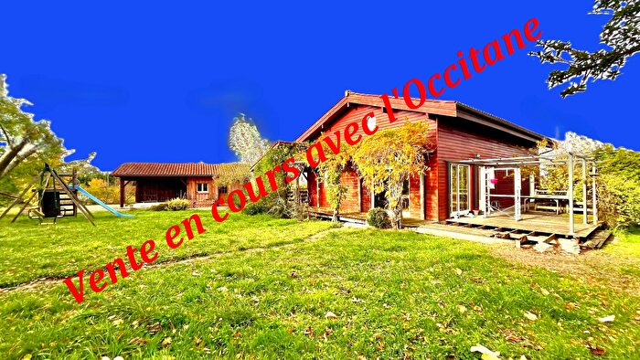 Maison à vendre - LIsle-Jourdain - 8 pièces - 5 chambres