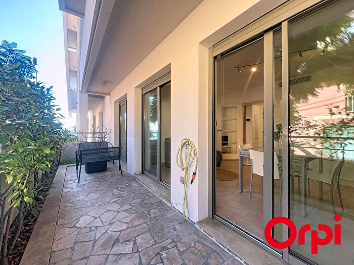 Appartement à louer - Menton, Haut Borrigo, Saint-Paul-Garavan, Vallée de Gorbio - 2 pièces - 1 chambre