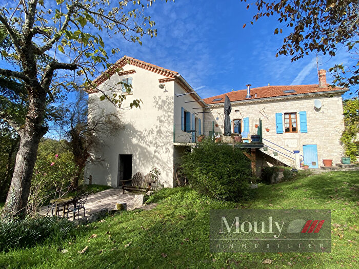 Maison à vendre - Valprionde - 7 pièces - 4 chambres