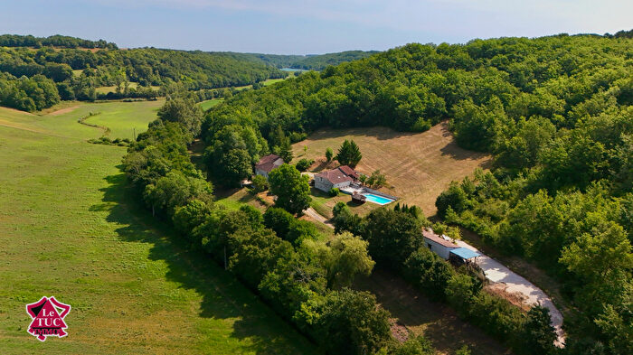 Maison à vendre - Dondas - 15 pièces - 11 chambres