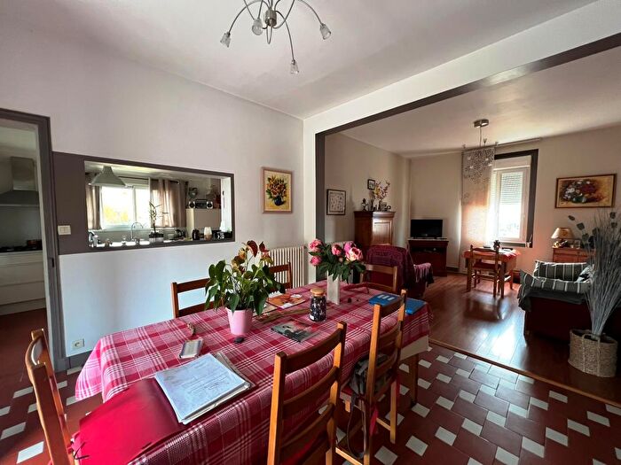 Maison à vendre - Coutras - 7 pièces - 4 chambres