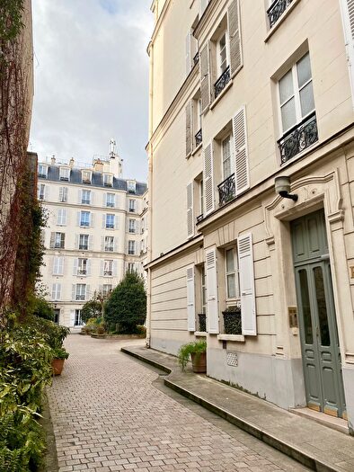 Appartement 2 pièces à vendre à Paris 16ème, Chaillot