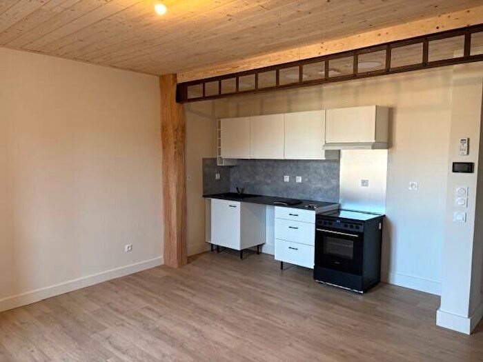 Appartement à louer - Centre, Amplepuis - 3 pièces - 2 chambres