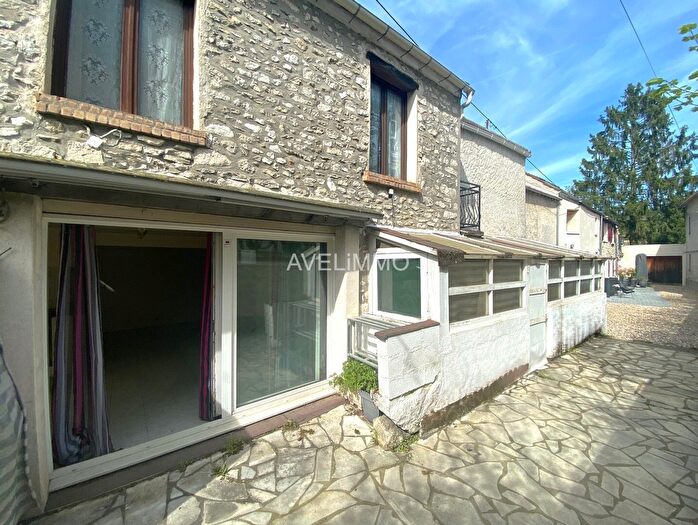 Maison à vendre - Beynes - 6 pièces - 5 chambres