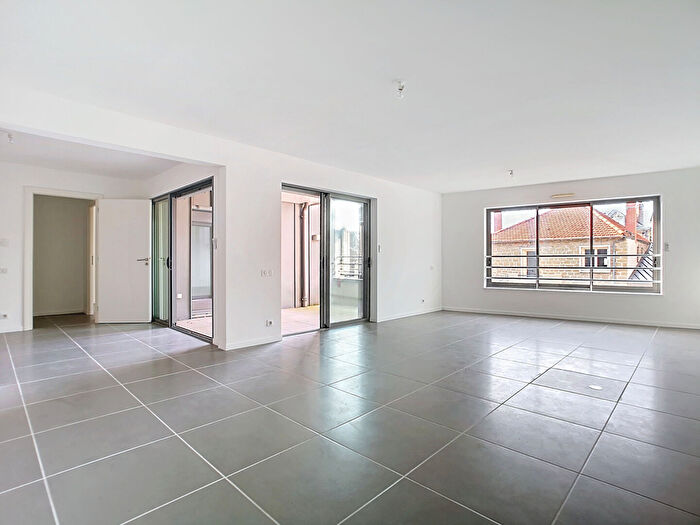 Appartement à vendre - Brive-la-Gaillarde, Le Rocher Coupé, Breuil, Malecroix - 2 pièces - 1 chambre