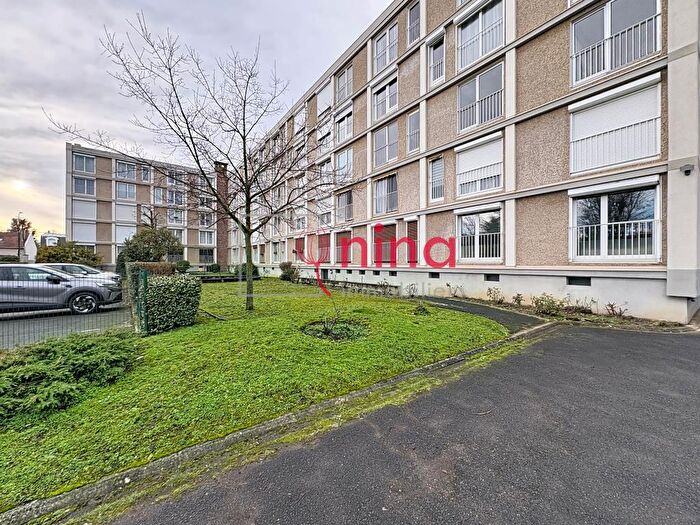 Appartement à louer - Saint-Maur-des-Fossés, La Pie - 4 pièces - 3 chambres