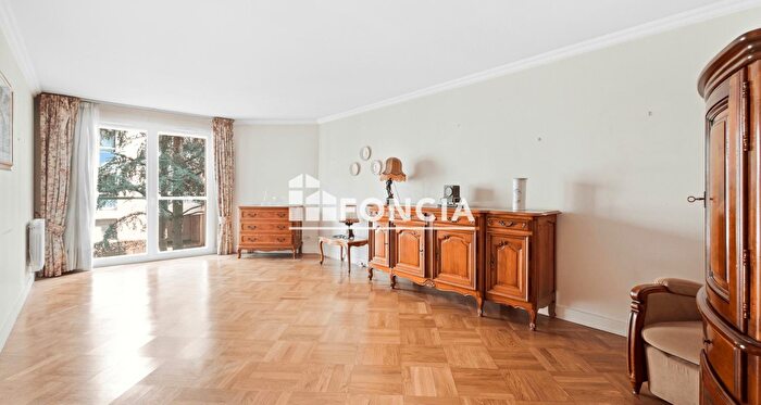 Appartement 3 pièces à vendre - La Celle-Saint-Cloud, Le Centre