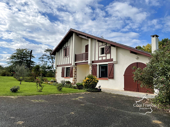 Maison à vendre - Castagnède - 7 pièces - 4 chambres