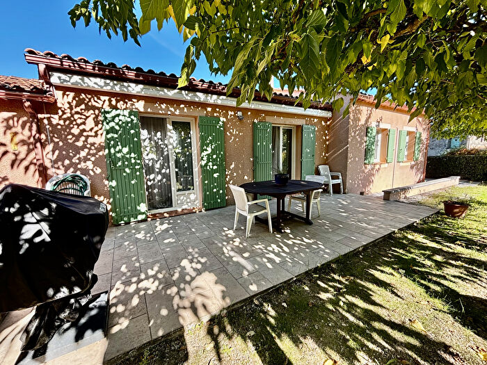 Maison à vendre - Entrechaux - 4 pièces - 3 chambres