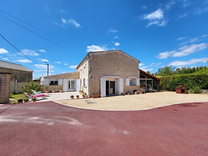 Maison à vendre - Néré - 5 pièces - 3 chambres