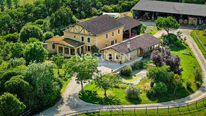 Maison 6 pièces à vendre à Le Brouilh-Monbert