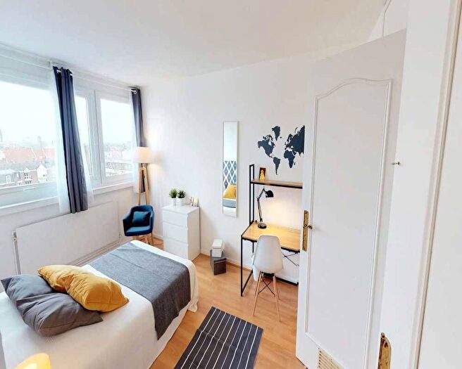 Appartement à louer - Vauban Esquermes, Lille - 5 pièces - 9 chambres