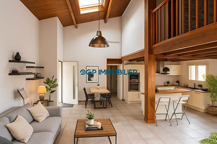 Maison à vendre - Castelginest - 7 pièces - 6 chambres