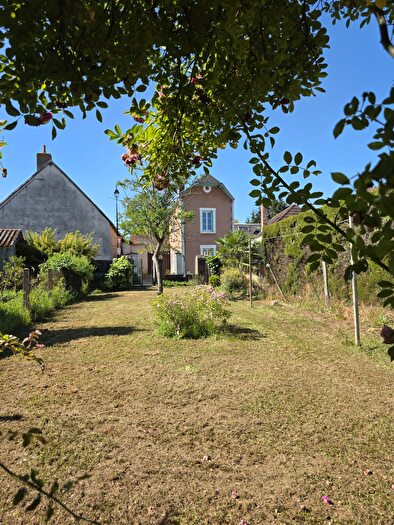 Maison 4 pièces à vendre à Saint-Outrille
