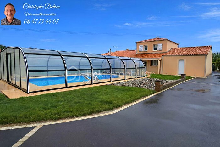 Maison à vendre - LOie - 7 pièces - 4 chambres