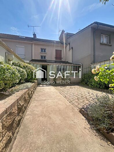 Vitry-le-François, Centre-ville : Maison 5 pièces à vendre