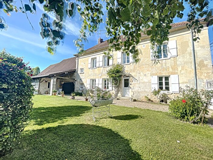 Maison à vendre - Magny-en-Vexin - 7 pièces - 4 chambres