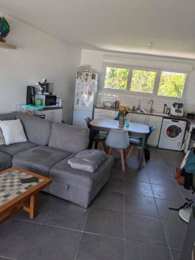 Appartement à louer - Temple, Toulon - 3 pièces - 2 chambres