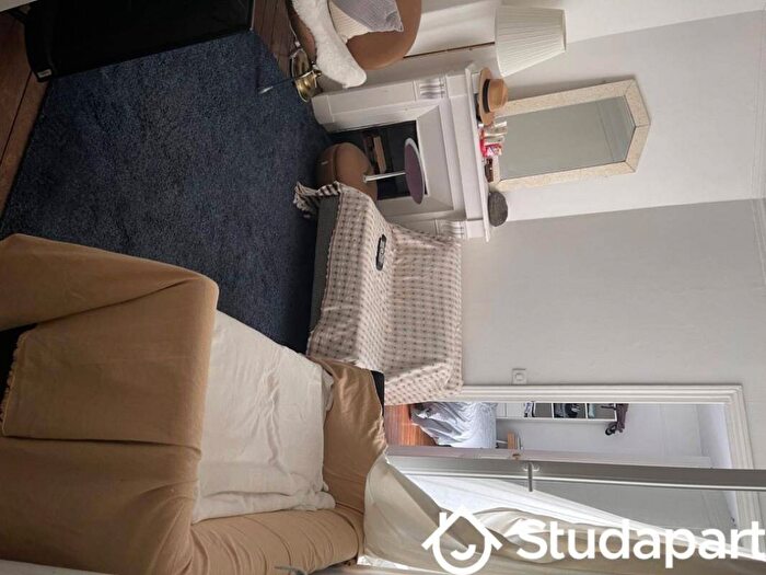 Appartement à louer - Belleville, Paris ème arrondissement - 1 pièce - 2 chambres