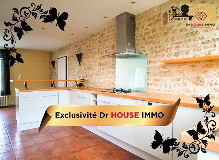 Maison à vendre - Nalliers - 6 pièces - 3 chambres