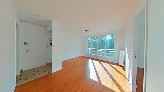 Saint-Étienne, La Métare, Le Portail Rouge, Fauriel, Villeboeuf : Appartement 3 pièces à louer