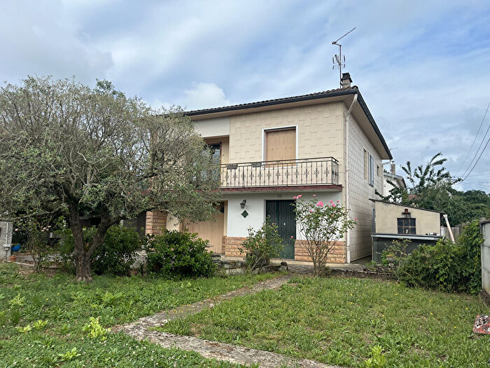 Maison 5 pièces à louer à Laroque-d'Olmes