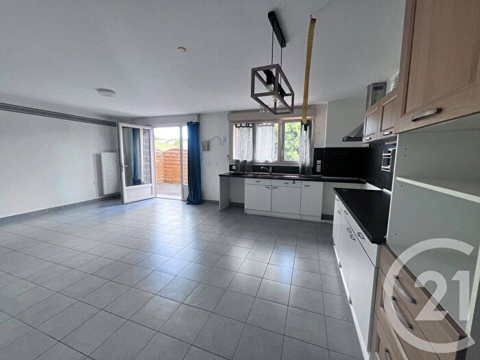 Jullié : Appartement 3 pièces à louer