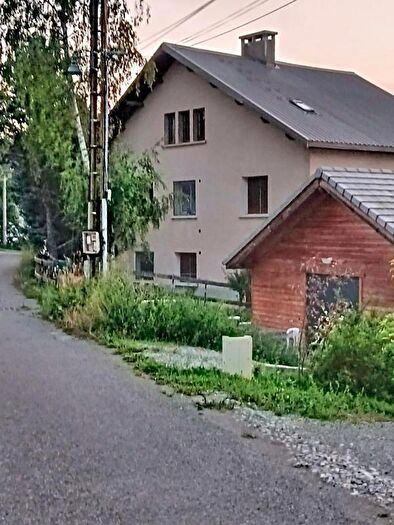 Maison 8 pièces à vendre à Ancelle