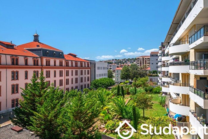 Appartement à louer - Saint Roch, Nice - 1 pièce - 1 chambre