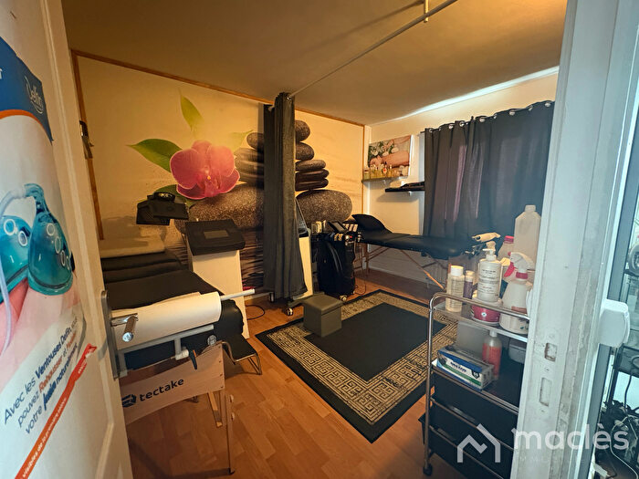 Maison à vendre - Saint-Denis, Floréal, Saussaie, Courtille - 8 pièces - 4 chambres