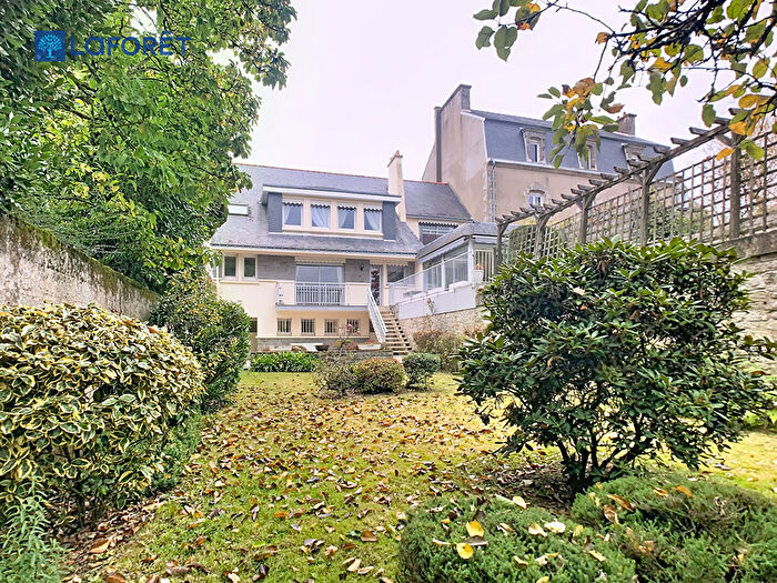 Maison à vendre - Pontivy, Centre-ville, Blavet - 9 pièces - 5 chambres