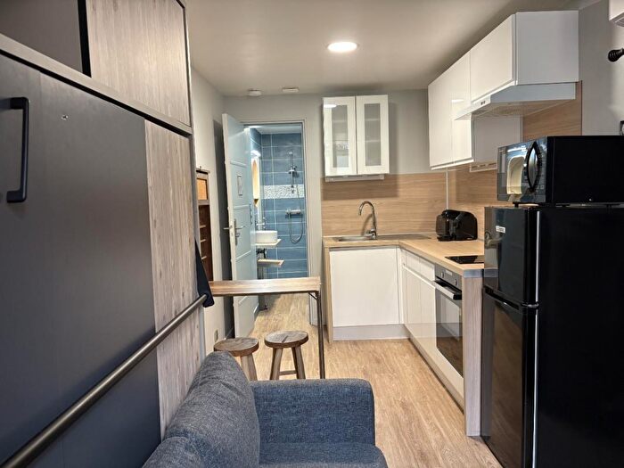 Appartement à louer - Châteauroux, Centre-ville, Les Marins - 1 pièce