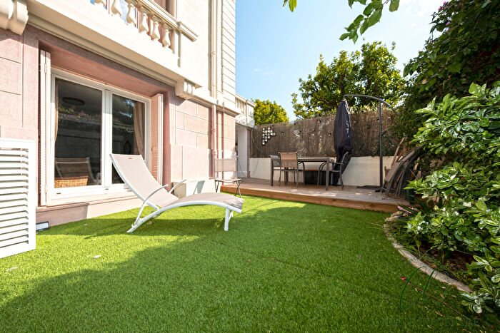 Appartement à louer - Nice, Cimiez - 3 pièces - 2 chambres