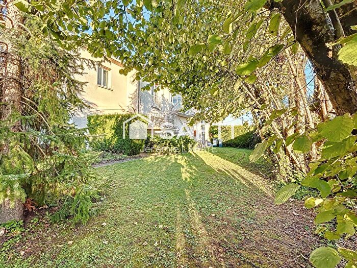 Maison à vendre - Villedieu-sur-Indre - 7 pièces - 4 chambres