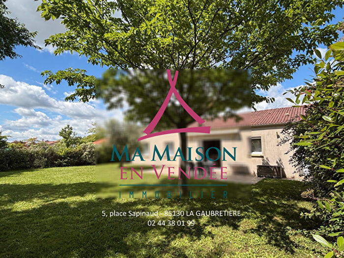 Maison 4 pièces à vendre à Boufféré