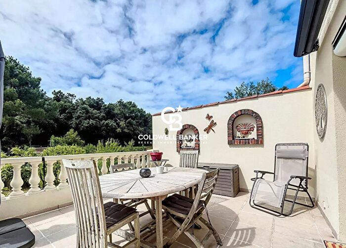 Maison à vendre - Longeville-sur-Mer - 8 pièces - 5 chambres