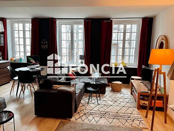 Appartement à louer - Vieux Marché-Cathédrale, Rouen - 2 pièces - 1 chambre