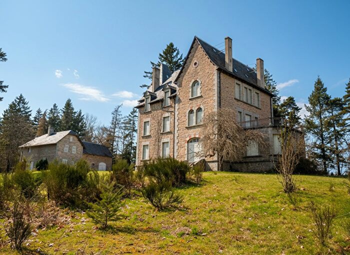 Maison à vendre - Albaret-Sainte-Marie - 16 pièces - 11 chambres