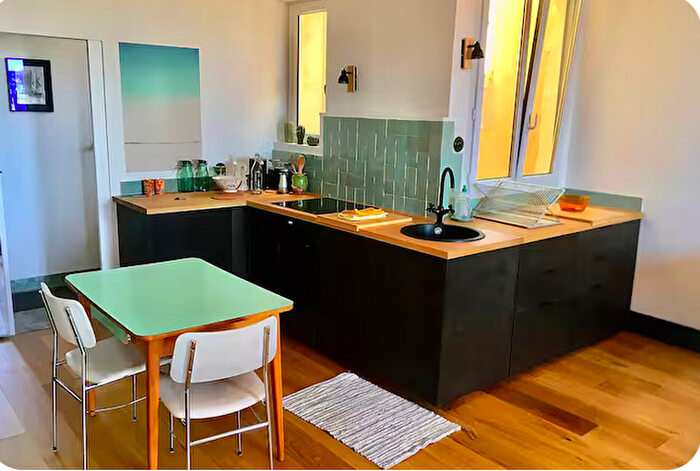 Marseille er, Belsunce - Appartement 2 pièces à louer