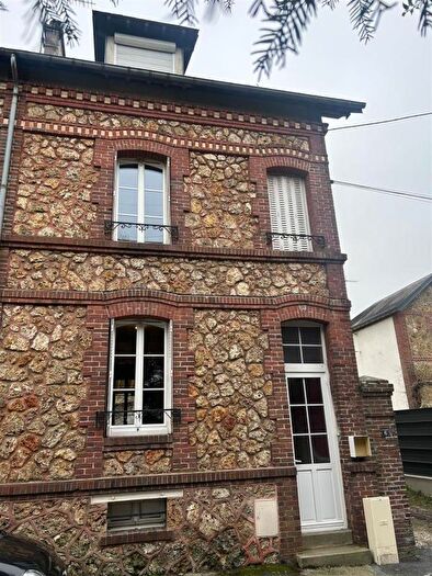 Maison à vendre - LAigle - 6 pièces - 4 chambres