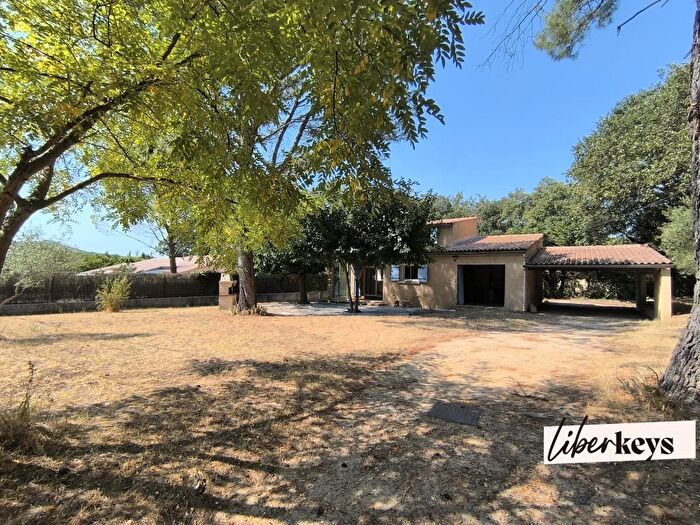 Maison 4 pièces à Saint-Laurent-des-Arbres, à vendre