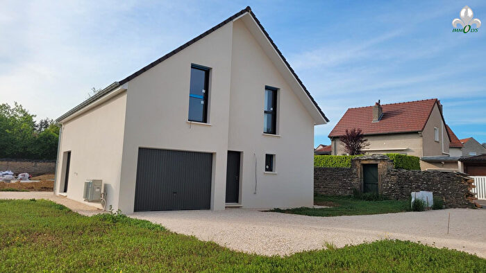 Maison 5 pièces à Couchey, à louer