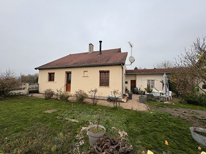 Maison à vendre - La Rochepot - 5 pièces - 2 chambres