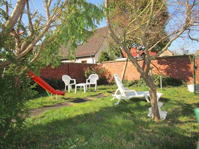 Appartement à louer - Metzgerhof-Hundshof-Schloessel Château Fia, Haguenau - 2 pièces - 1 chambre