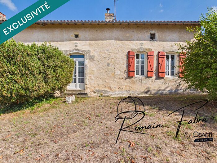Maison 7 pièces à Chepniers, à vendre