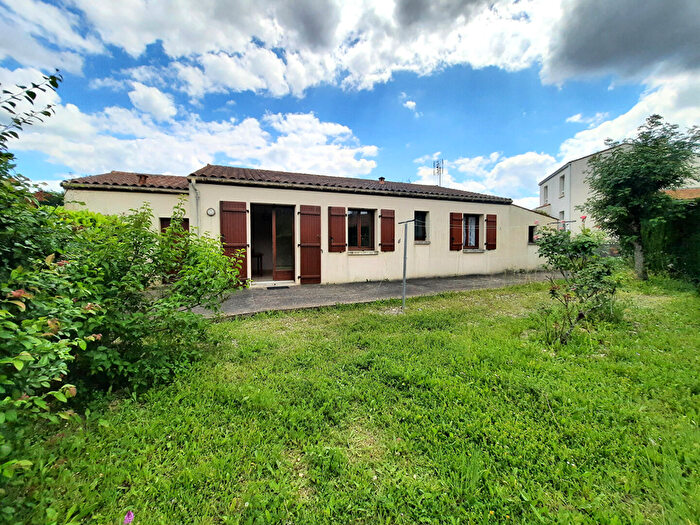 Saintes, Centre-ville - Maison 5 pièces à vendre