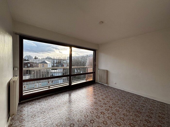 Appartement à louer - La Fontaine-Parc des Sceaux-Croix de Berny-Centre Ville, Antony - 1 pièce