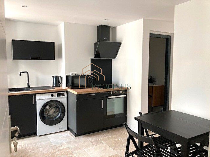 Appartement à louer - Bourges, Centre-ville, Charlet, Lahitolle, Pignoux, Sembat - 1 pièce